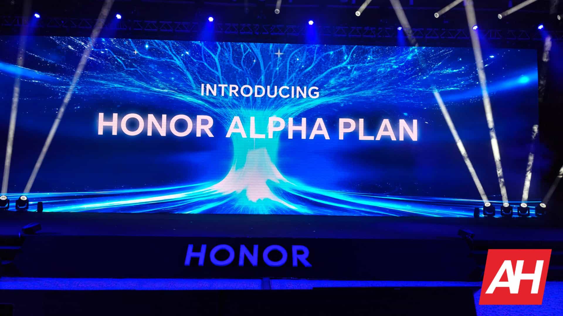Honor Alpha Plan por valor de $ 10 mil millones se ha anunciado en el MWC 2025